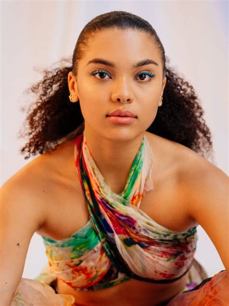 9 Hot Sexy Sofia Bryant Bikini Pics