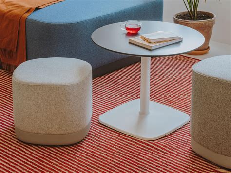Puck Pouf Poufs From Enea Architonic