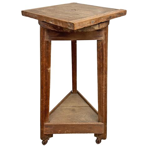 30 Best Pedestal Display Stands To Showcase Your Treasures Casa Refined
