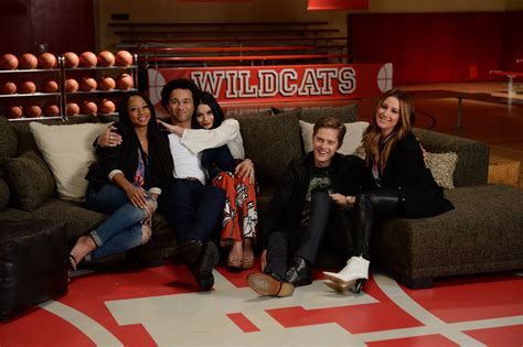 High School Musical Celebrates 20 Years Cast Reminisce Fans Relive