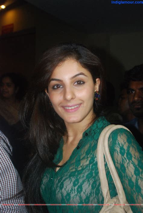 Isha Talwar Actress Hd Photos Images Pics And Stills 289360