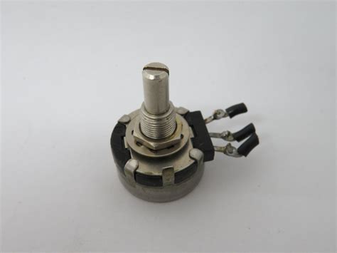 Honeywell Clarostat Rv4naysd502a Potentiometer 5k Ohms 1 Gang 2w Used