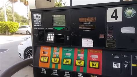 Filling Up On Gas At 7 Eleven Youtube