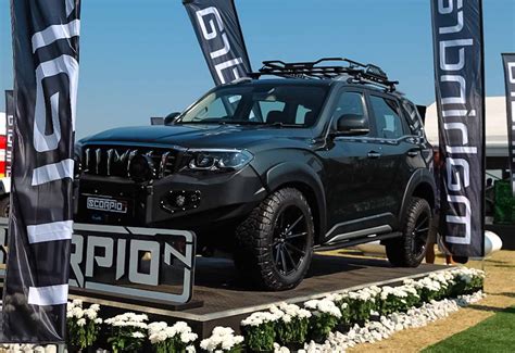 Mahindra Scorpio Mhawk Black Modified Mahindra Scorpio Classic Spotted