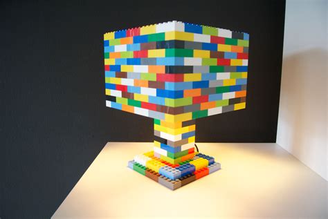 Farbenfröhliche Lego Lampe Von Lesign Colorful Handmade Lego Lamps