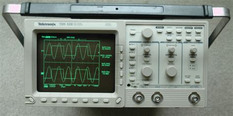 Tektronix Tds 320 Digital Oscilloscope For Sale Online Ebay