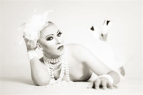 Drag Beauty Pose Free Photo On Pixabay