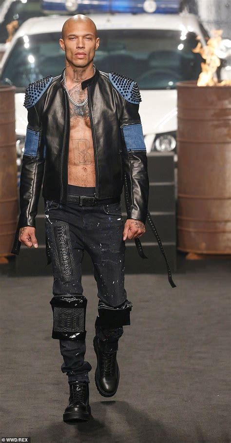 Jeremy Meeks Prowls Catwalk At Extremedys Milan Fashion Week Show