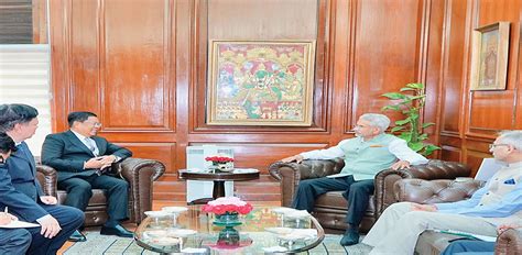 အိန္ဒိယပြည်ပရေးရာဝန်ကြီးနှင့် ဒုတိယဝန်ကြီးချုပ်နှင့် ပြည်ထောင်စုဝန်ကြီး ဦးသန်းဆွေ နယူးဒေလီမြို့