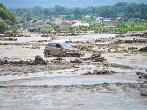 Dozens Dead As Flash Floods Landslides Strike West Sumatra In
