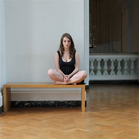 Imogen Dyer Sitting Face Green Eyes Feet Legs Women Hd Wallpaper Rare Gallery