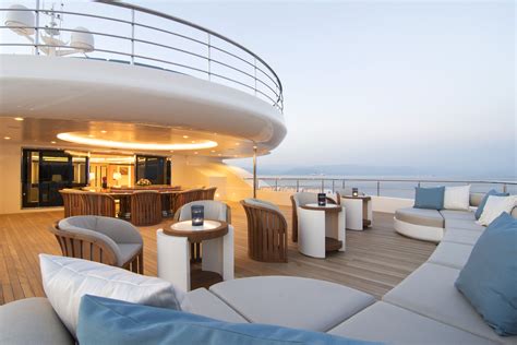 Upper Deck Image Gallery Superyacht Pride Upper Deck 2 Al Fresco Dining On The Upper Deck