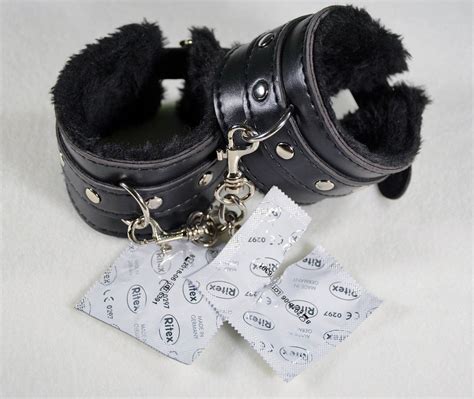 סקירה על מוצרי הסקס והטרנדים החמים אטרקציות וירטואליות