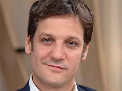 Rodrigo De La Serna Cerca De Interpretar A Leo Mattioli En Su Biopic