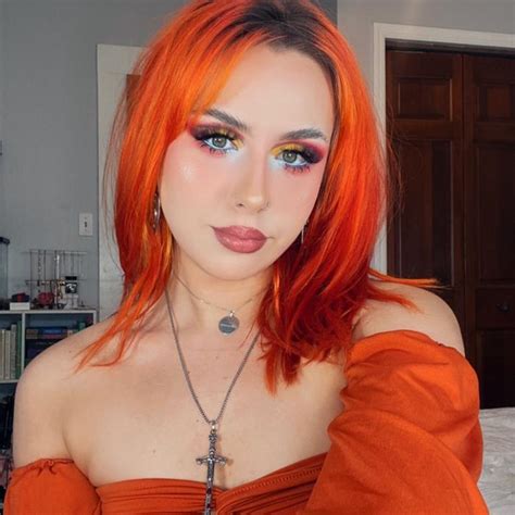 Simi Violets Post Lemon8