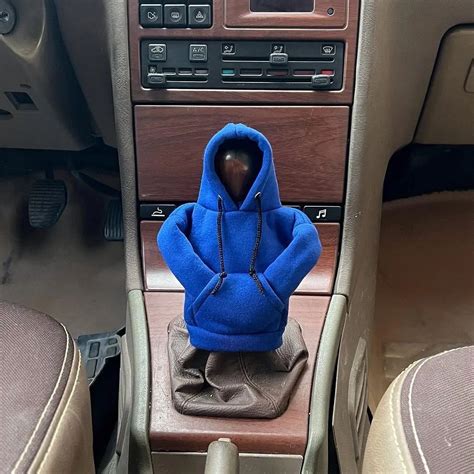 اکسسوری ماشین هودی دندهسر دندهسوریکاواچوب بیسبال و‎ Sportshoodie2030 • Instagram