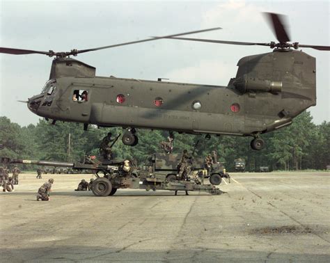 Boeing Ch 47 Chinook Wikipedia