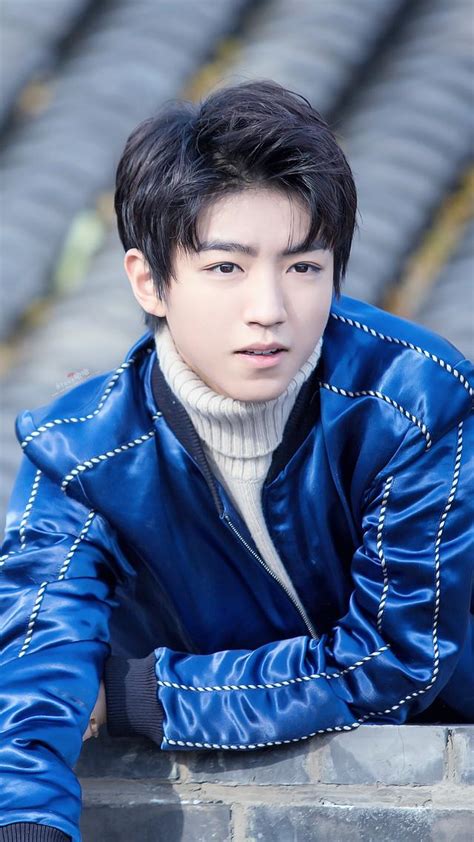 王俊凱高清壁紙 你期待小凱的《解憂雜貨店》嗎？ 每日頭條