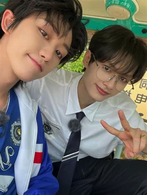 The8 And Jun Seventeen Seventeen The8 Seventeen Minghao Seventeen Junhui