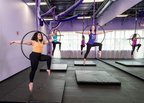 Homepage Aerial Dance Pole Exercise