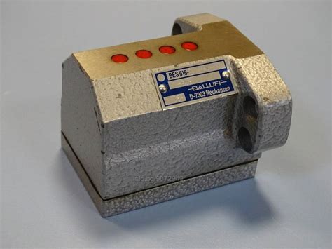 изключвател Balluff Bes 516 B4 Kn 10 603 Inductive Multiple 4 Position