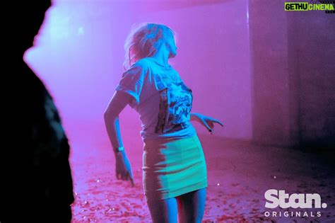 Thomasin Mckenzie Wiki Biography Age Gallery Spouse And More