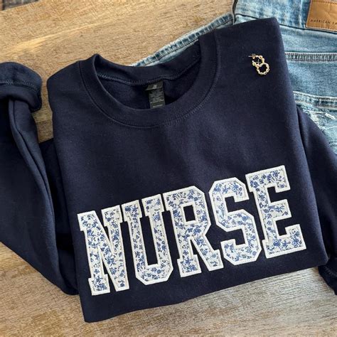 Nurse Crewneck Embroidered Nurse Sweatshirt Floral Applique Sweatshirt