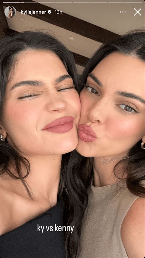 Kendall And Kylie Jenner Look Like Twins In Last Selfie Pre New King