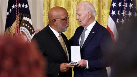 Bennie Thompson Awarded Presidential Citizens Medal For Lifetime Of