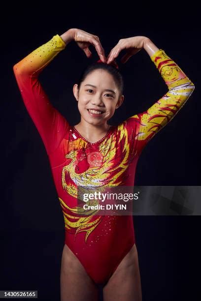 Liu Tingting Gymnast Photos And Premium High Res Pictures Getty Images