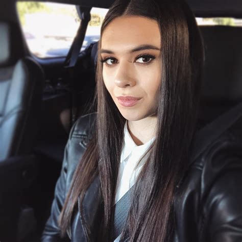 Nicole Maines Instagram Twitter And Facebook On Idcrawl