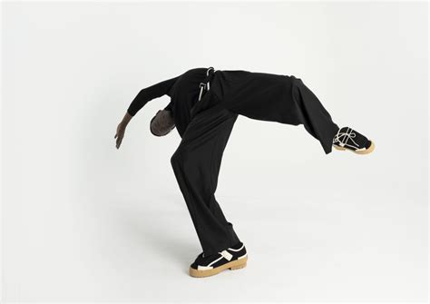 Umus Bridging Fashion Sustainability And Innovation Vision Mode