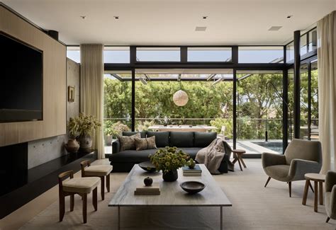 Photos Luka Dončić Buys Maria Sharapovas Manhattan Beach Home For 25 Million