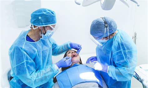 Which Would You Rather Performed Your Surgery Robot Or Human Daily Mail Online