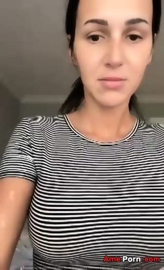 Hot Girl Showing Off Her Hot Ass Body Eporner