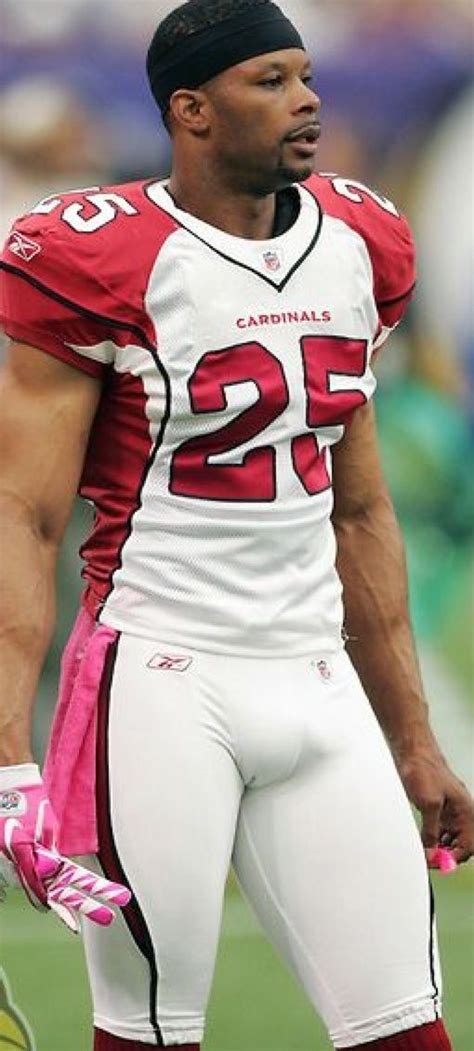 Patrick Mahomes White Jersey Nfl Players Cars Nfl Physique Football