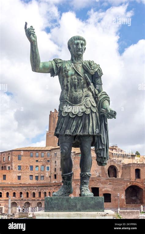Gaius Julius Caesar Statue Via Dei Fori Imperiali Central Rome Rome Roma Lazio Region