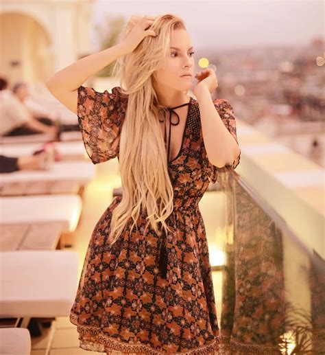 Acalia Acalia Official • Instagram Photos And Videos