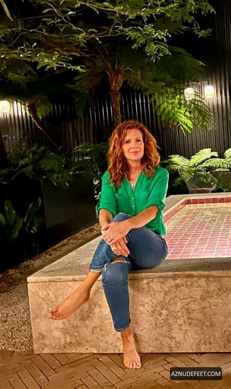 Robyn Lively Feet Aznudefeet