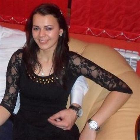 Stream Daniela Andreea Niculaide Music Listen To Songs Albums