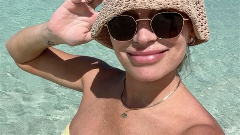 Summer House Star Lindsay Hubbard Displays Her Bump As She Shares