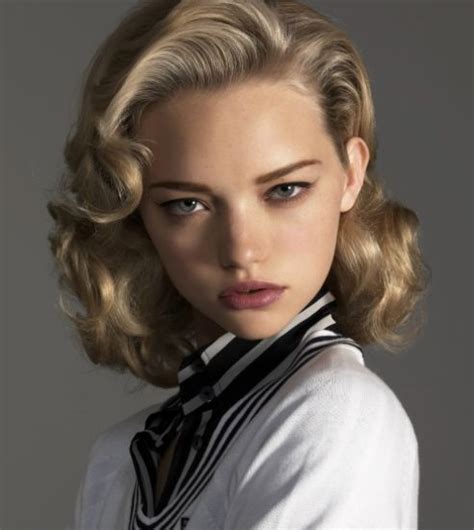Retro Cropped Bob Vintage Curls Vintage Hairstyles Long Bob Haircuts