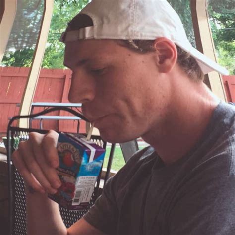 Devin Devinqualls Twitter