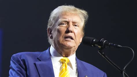 Donald Trump Accused Of Failing To Pay A £300000 Legal Bill After British Ex Mi6 Spys Kremlin