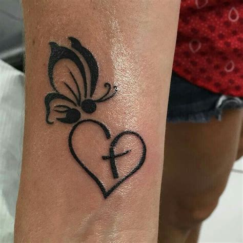 Pin By Margaret Parker On Tattoos Butterfly Tattoo Designs Wrist
