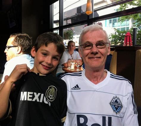 Dylan Kingwell On To Bigger And Better Cheers To 2025🎉 • Headshot By