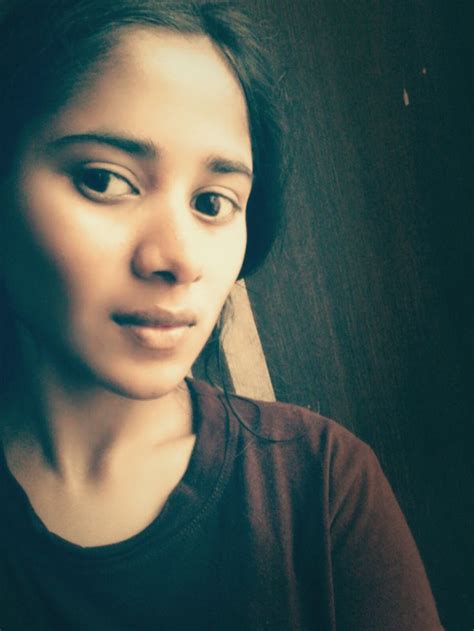 Avisha Actress Actress Image Bengali Beauty Thoughtfulgirl Maturegirl Rare Pic Of Her