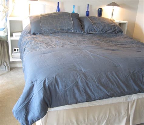 Stylish King Sized Platform Bed With Storage