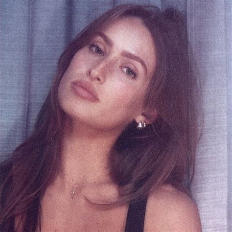 Julia Brevetti Youtube