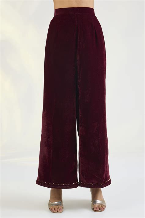 Maroon Velvet Mirror Embroidered Kurta Set By Pouli Pret At Pernias